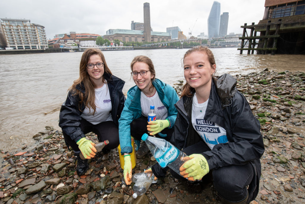 THE RIVER THAMES: PLASTIC BOTTLE POLLUTION - NEW REPORT - OneLessBottle